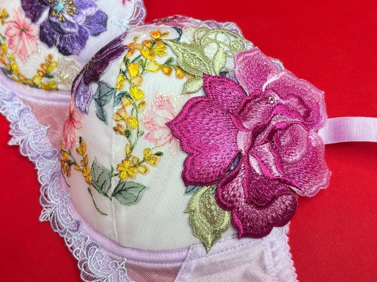 Yahoo!オークション - サルート 93グループ セックスアンドザシティ E7...