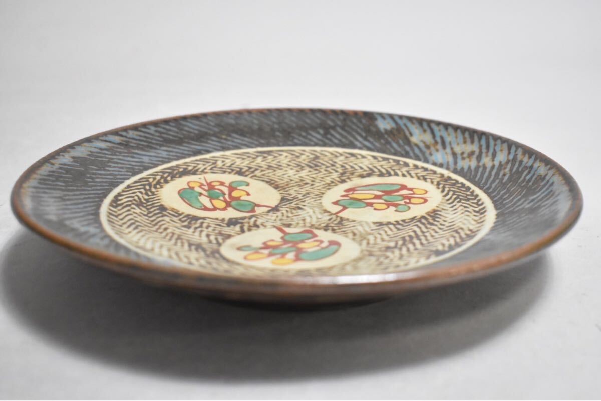 Yahoo!オークション - 【英】A193 島岡達三 象嵌赤絵草花紋皿 共箱 日...