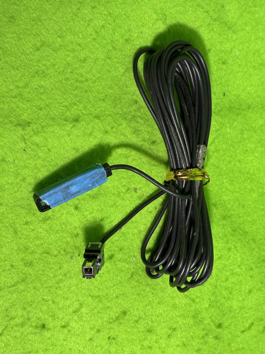 Yahoo!オークション - 送料無料 トヨタ純正ナビ用 GPS+VR1 一体型GPSア...