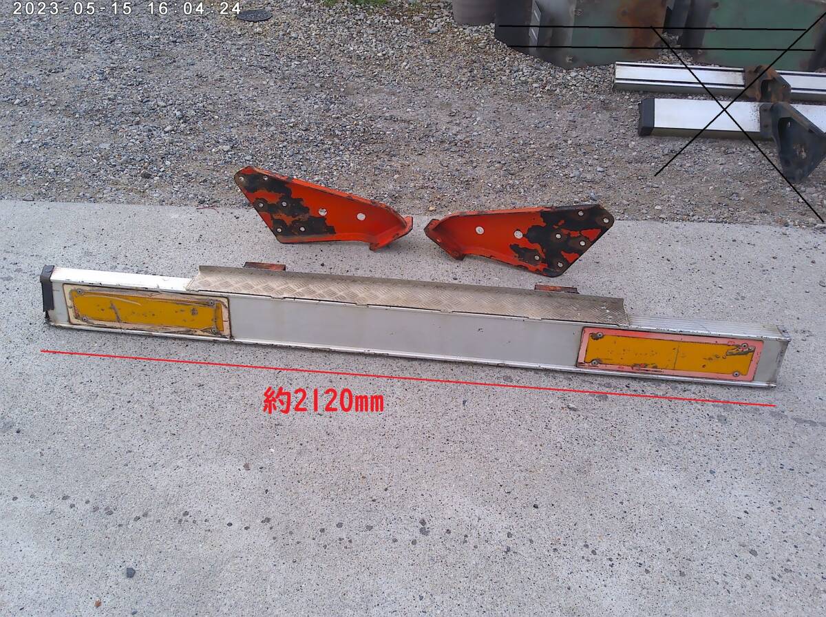 Yahoo!オークション - いすゞ D4L アルミ リアバンパー 錆腐食あり 代...