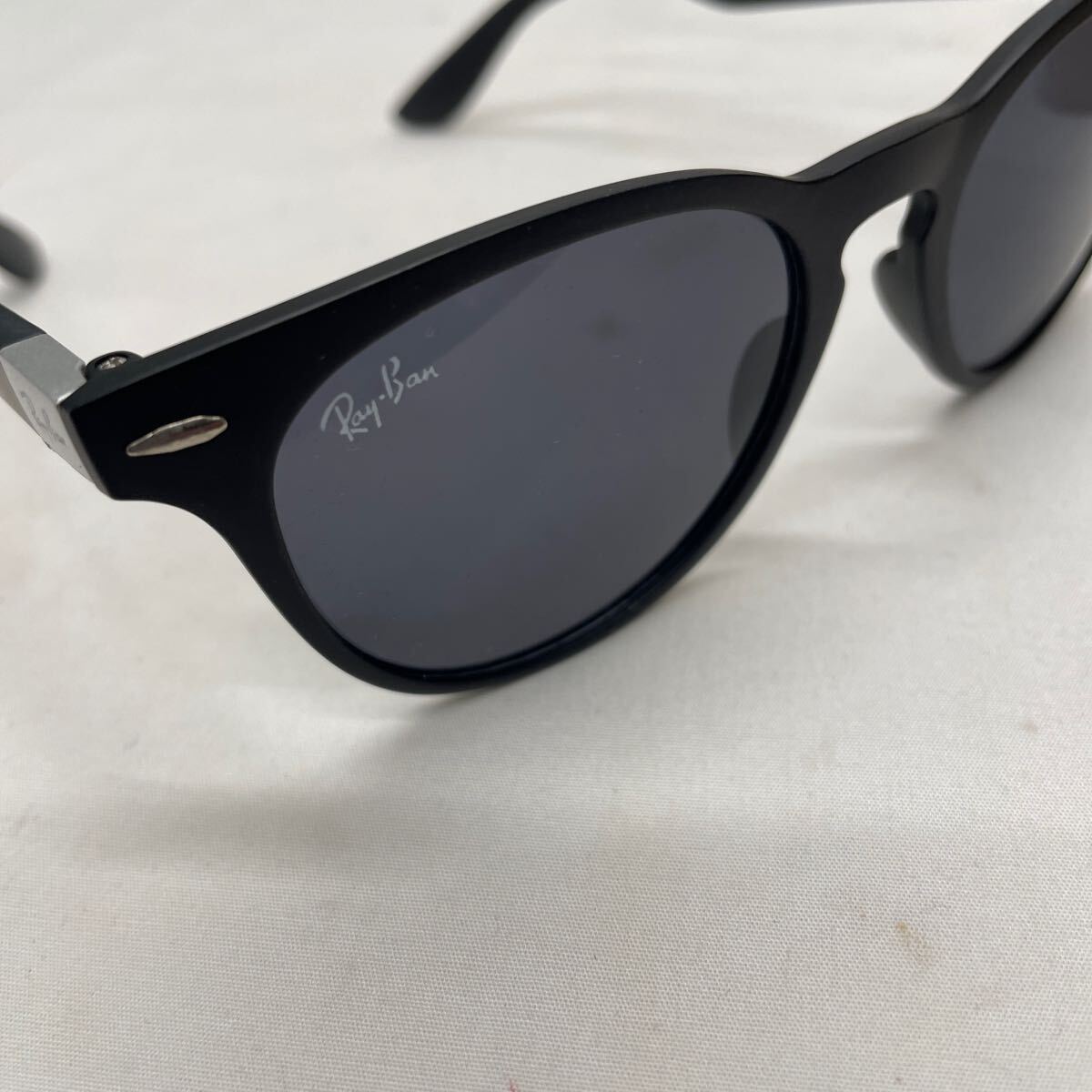 Yahoo!オークション - レイバン サングラス RB2180F 6165/87 5120 3N