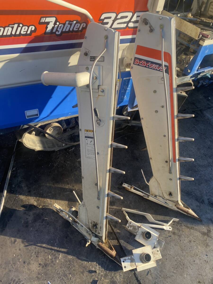 Yahoo!オークション - イセキ/ISEKI コンバイン デバイダ DF325 らくら...