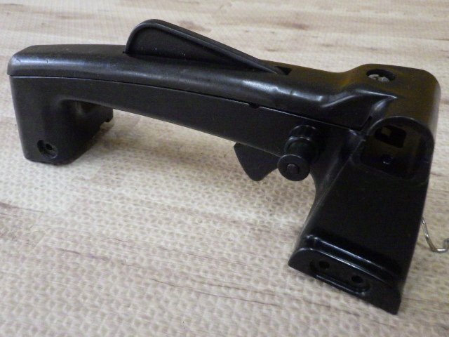 Yahoo!オークション - リョービ チェンソー ES-29A (1）アクセルレバ...