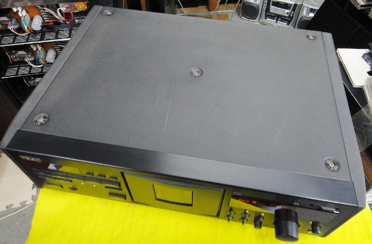 Yahoo!オークション - TEAC/3ヘッド・カセットデッキ『V-7000』(MADE I...