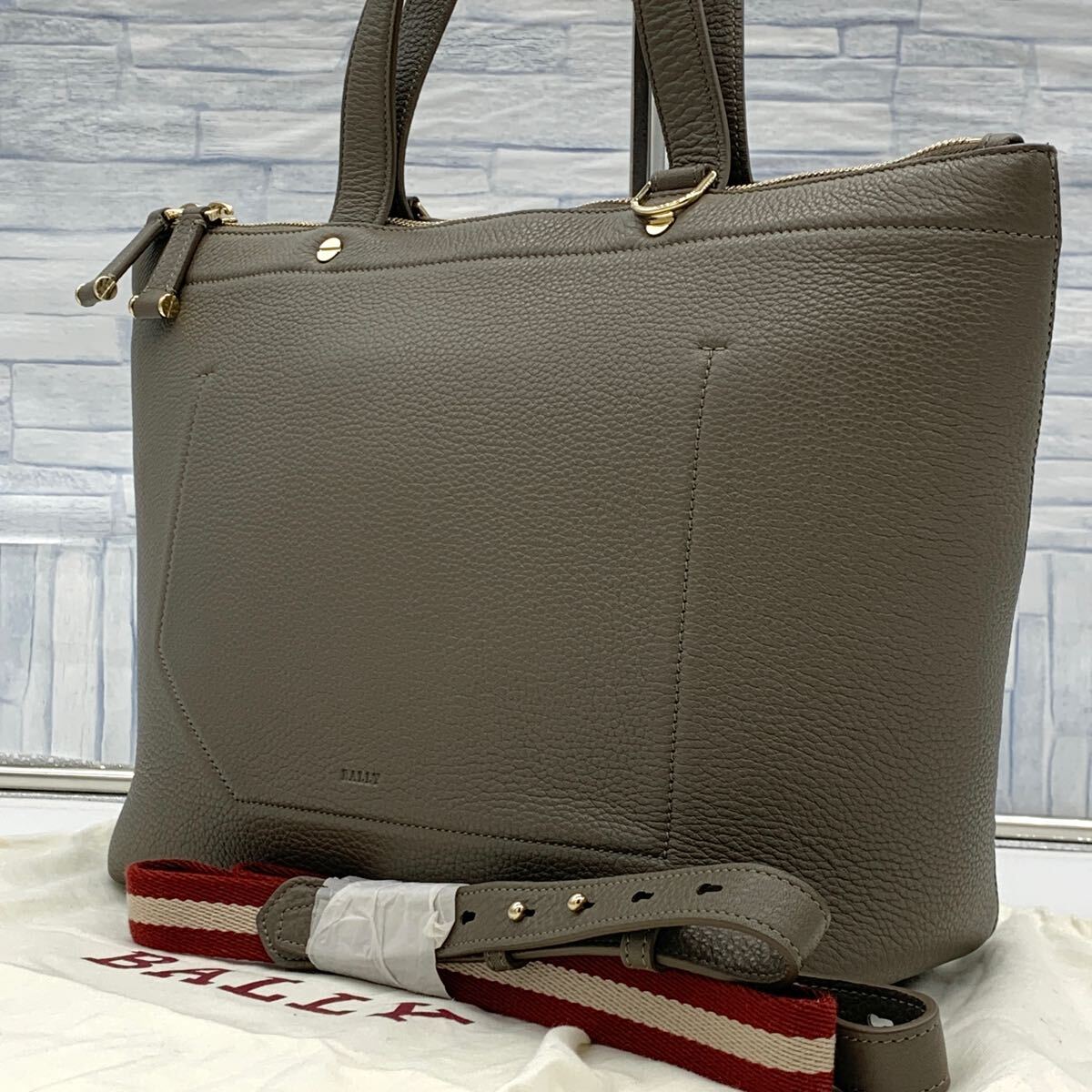 Yahoo!オークション - 現行 未使用級 BALLY 2WAY トートバッグ ショル...