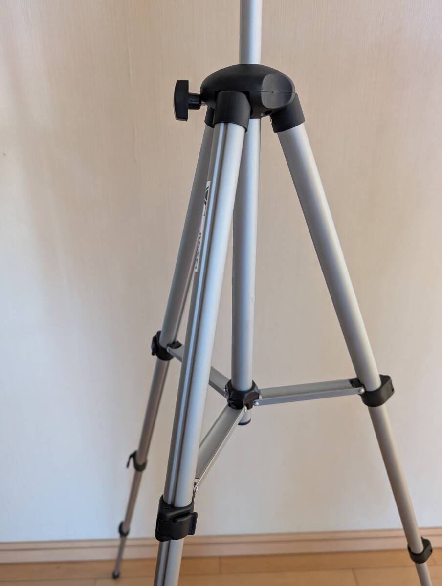 Yahoo!オークション - 美品 4段三脚/シルバー/4段伸縮式/レバーロック/...