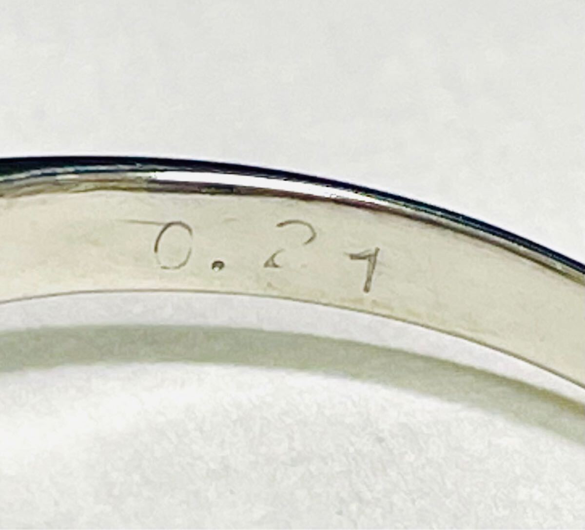 Yahoo!オークション - Pt900 ダイヤ0.21ct付きリング 13号