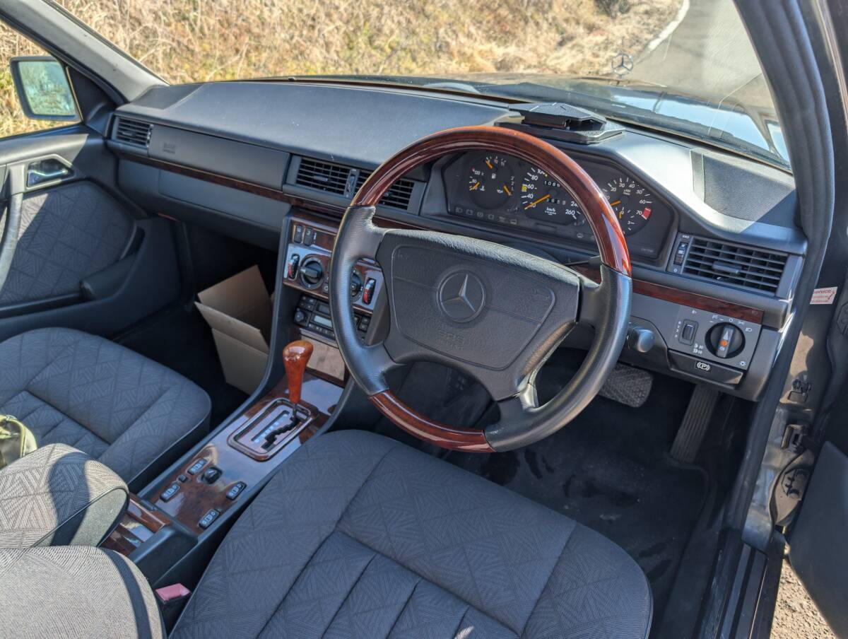 Yahoo!オークション - メルセデスベンツ W124 E320 94年式 車検7年9月 ...