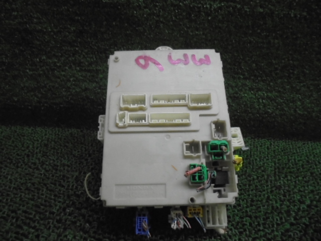 Yahoo!オークション - 9ER1176 EG2)) ホンダ フィット GE6 G 純正 室内...