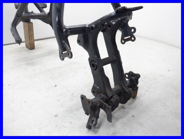 Yahoo!オークション - ゴF203 GPZ900R ZX900A フレーム 書付 引取可 2...