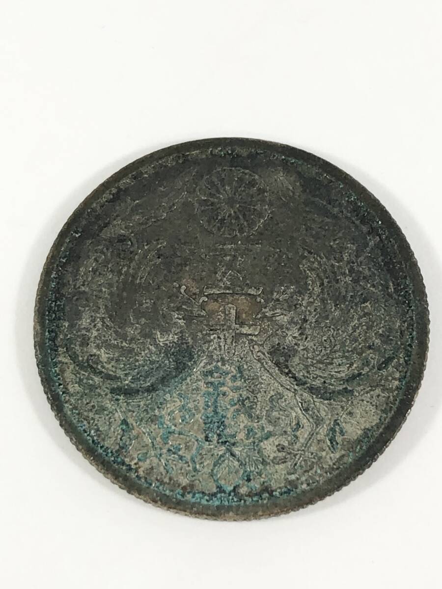 10470-3 小型50銭銀貨 重量：4.94g 直径23.40mm 比重値：SG10.07 昭和4年 並品(50銭)｜売買されたオークション情報、yahooの商品情報をアーカイブ公開 ...