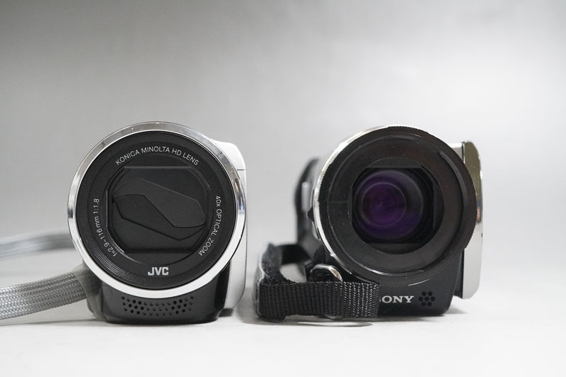 Yahoo!オークション - 1円~【a92】ビデオカメラ 2点まとめて SONY/ソニ...