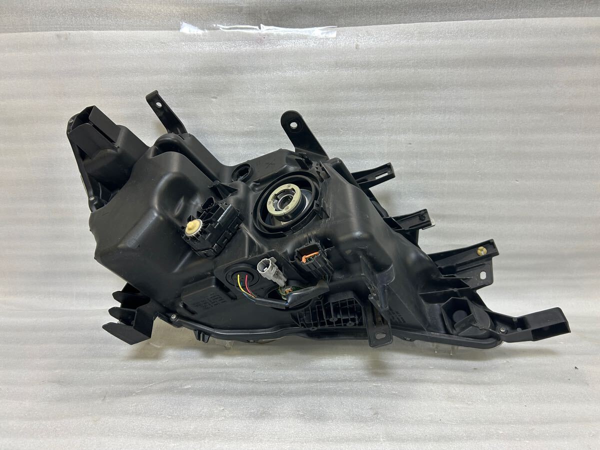 Yahoo!オークション - 10777 セレナ C26 後期 左ヘッドライト LED KOIT...