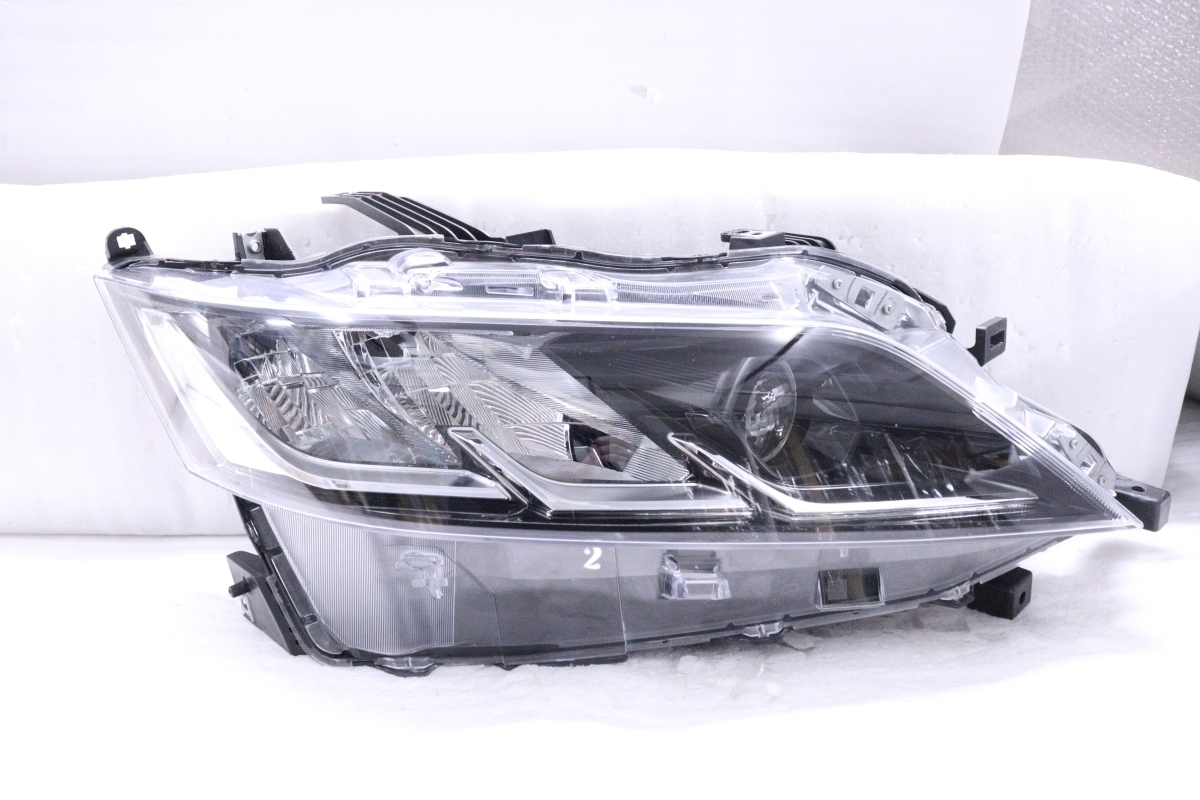 Yahoo!オークション - 51-1945 美品 後期 LED C27 セレナ 右ヘッドライ...