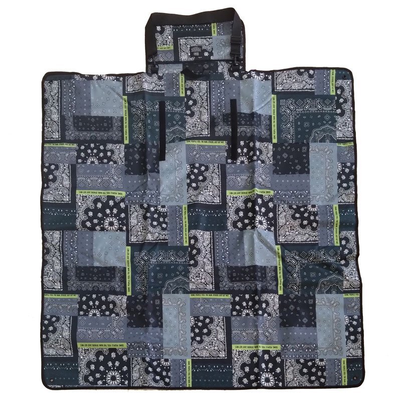 Yahoo!オークション - 中古 KiU/キウ 600D ピクニックシート K235 バン...