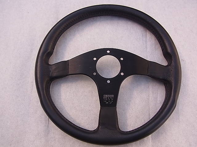 Yahoo!オークション - 絶版希少 超美品 MOMO CORSE モモ コルセ TYP D3...