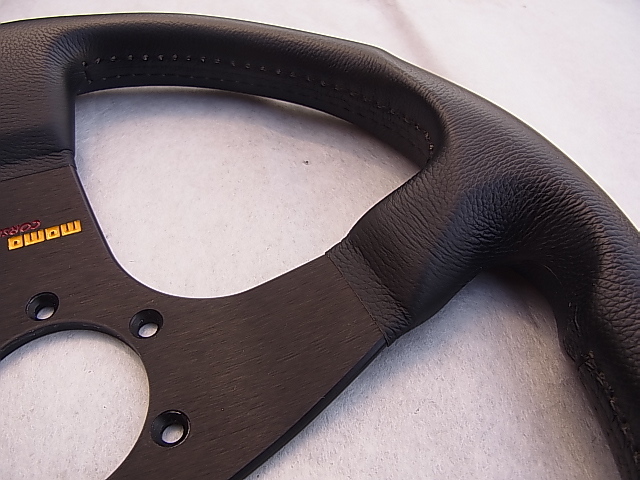 Yahoo!オークション - 絶版希少 超美品 MOMO CORSE モモ コルセ TYP D3...