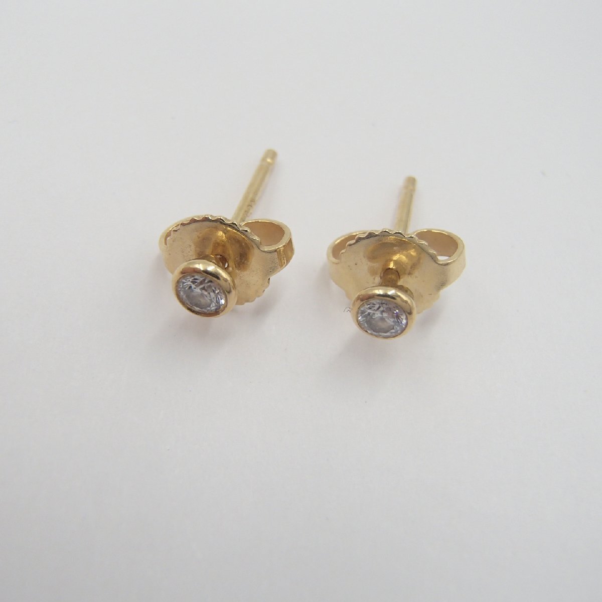 Tiffany&Co. ティファニー ピアス / K18 750 約1.0g / アクセサリー YN(イヤリング)｜売買されたオークション情報、yahooの商品情報をアーカイブ公開 ...
