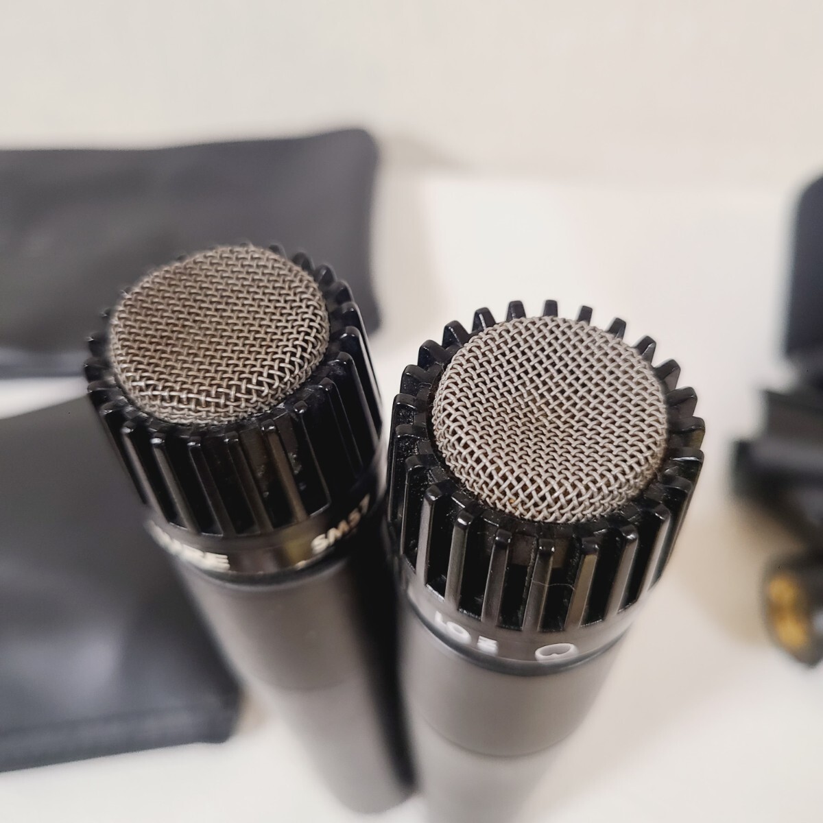Yahoo!オークション - ダイナミックマイクシリーズ SHURE SM-57 2本 ...