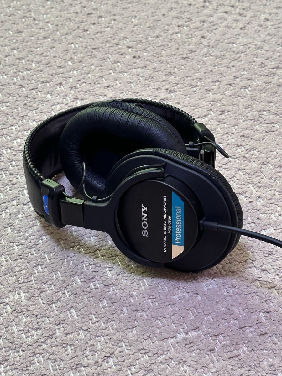 Yahoo!オークション - SONY MDR-7506 【新品イヤーパッド付き】