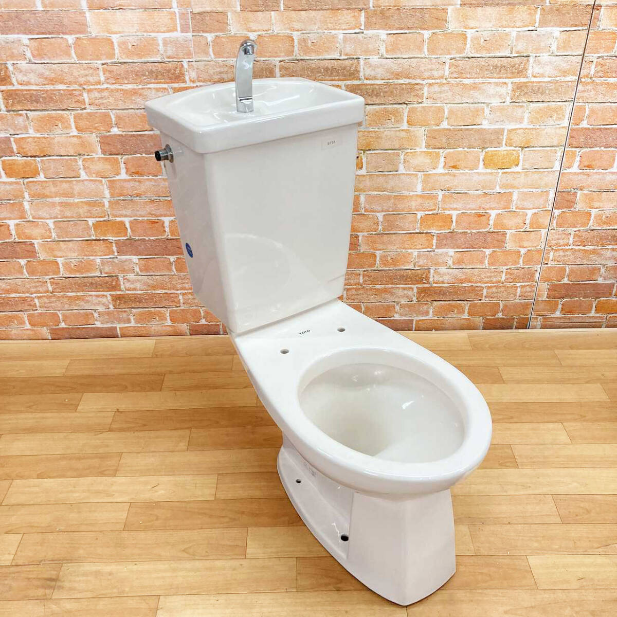 Yahoo!オークション - 【美品】TOTO トイレ 洋式便器 (床下排水) 「C73...