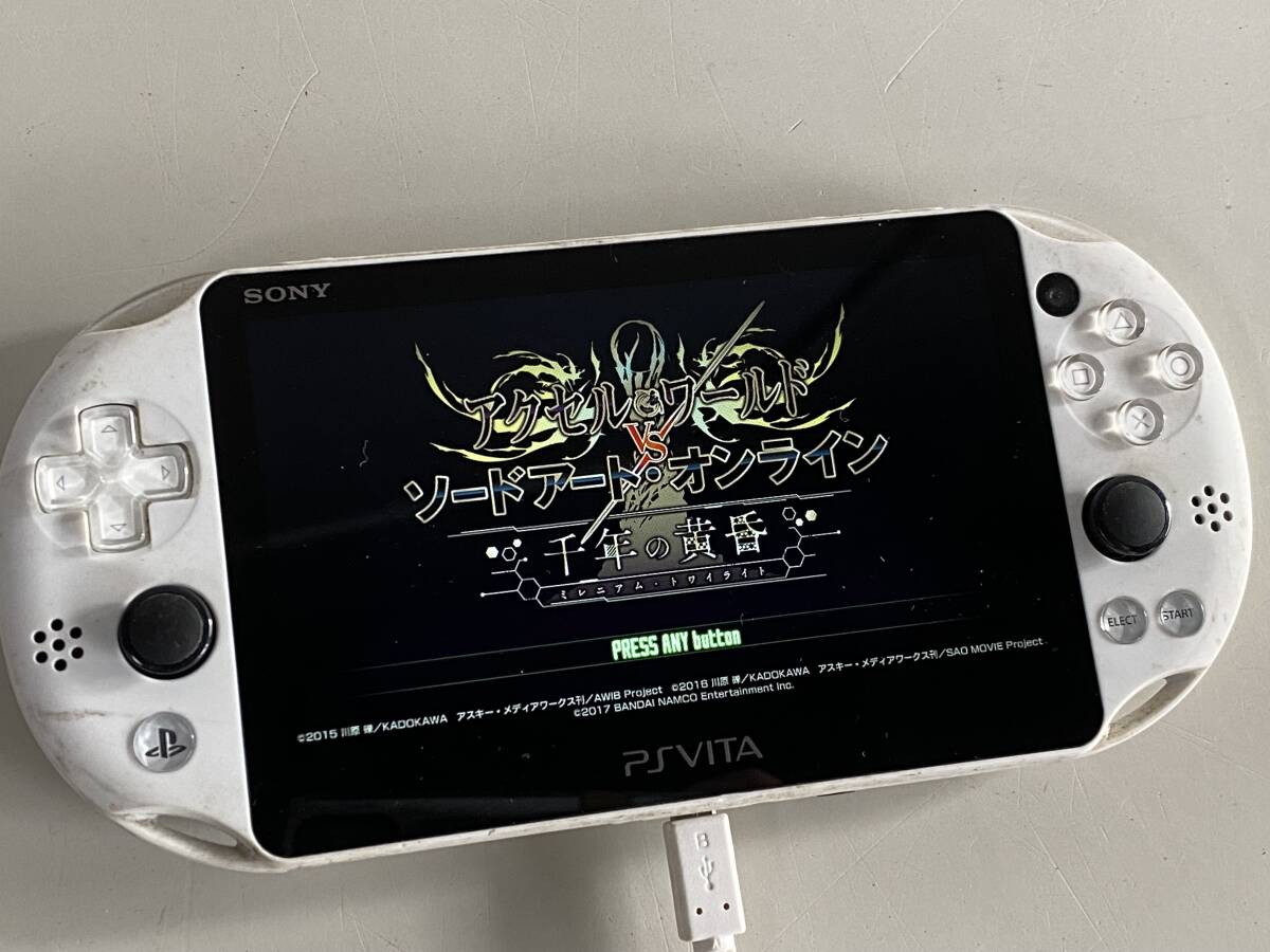 Yahoo!オークション - ⑰t190 SONY ソニー PS Vita PCH-2000 ホワイト ...
