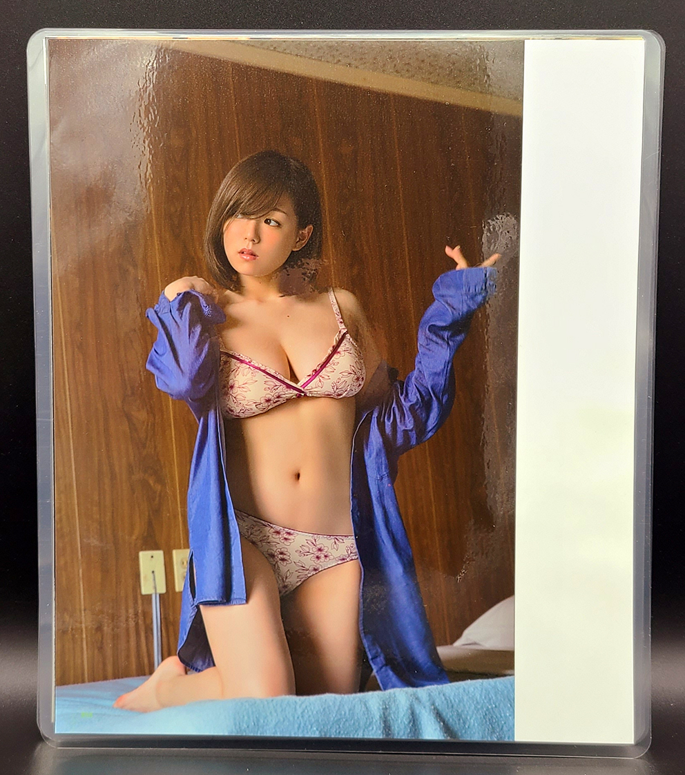 Yahoo!オークション - 篠崎愛[ラミネート加工]夢幻 写真集 切り抜き ...