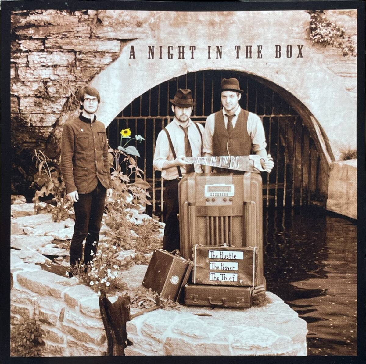 Yahoo!オークション - (C30H) オルタナフォーク/A Night In The Box/Th...