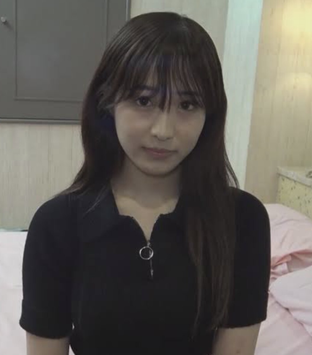 Yahoo!オークション - アダルト誌切り抜き スタイル抜群の脱力系アイド...