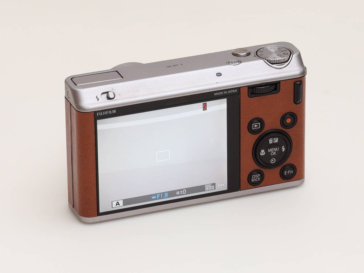 Yahoo!オークション - FUJIFILM XF1 Brown