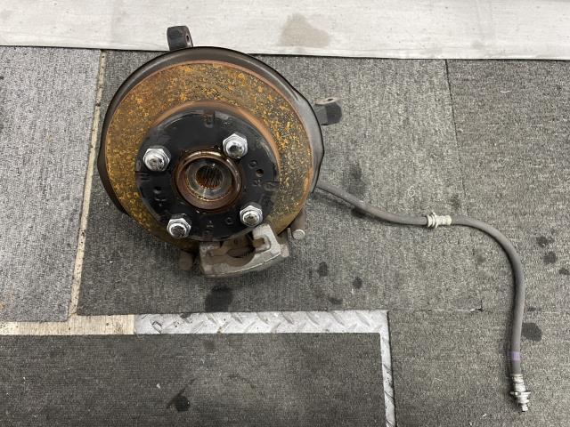 Yahoo!オークション - ルークス 5AA-B44A 右FナックルハブASSY X P26 4...