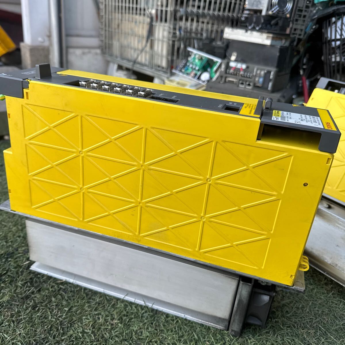 Yahoo!オークション - 5A359 中古 FANUC A06B-6111-H011#H550 スピンド...