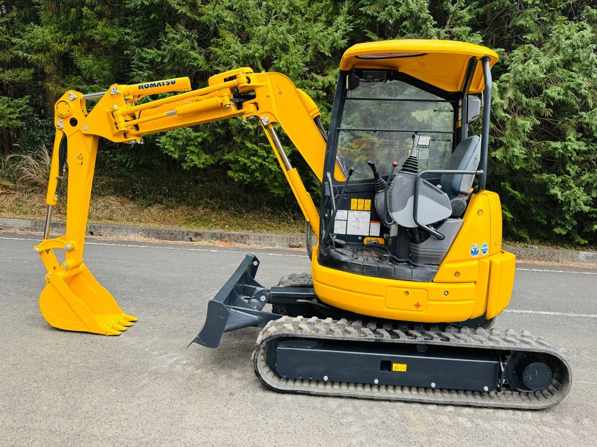 Yahoo!オークション - コマツPC30UU-5 ユンボ KOMATSU 油圧ショベル 2w...