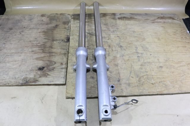 Yahoo!オークション - スズキ ボルティー NJ47A フロントフォーク S222...