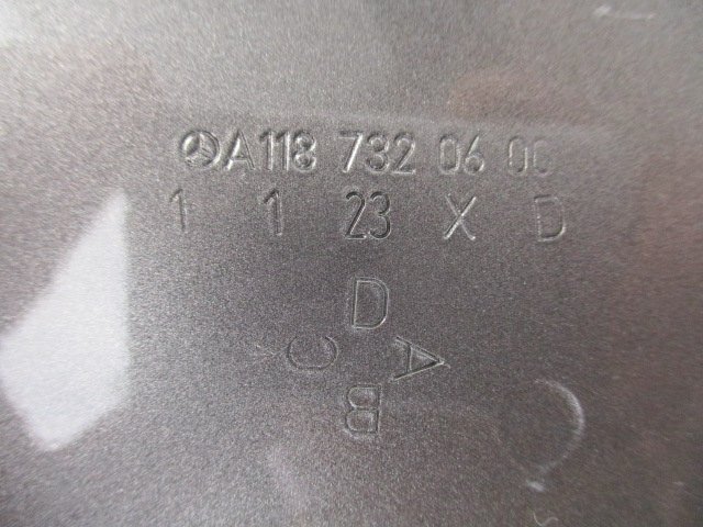 Yahoo!オークション - 即決 ベンツ/A118/CLAクラス/純正品/右リアドア