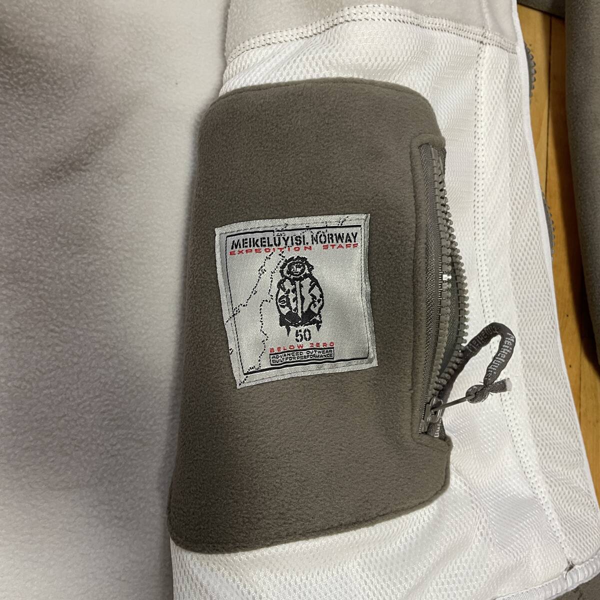 Yahoo!オークション - 新品1298 Norway Geographcal 極厚フリースジャ...