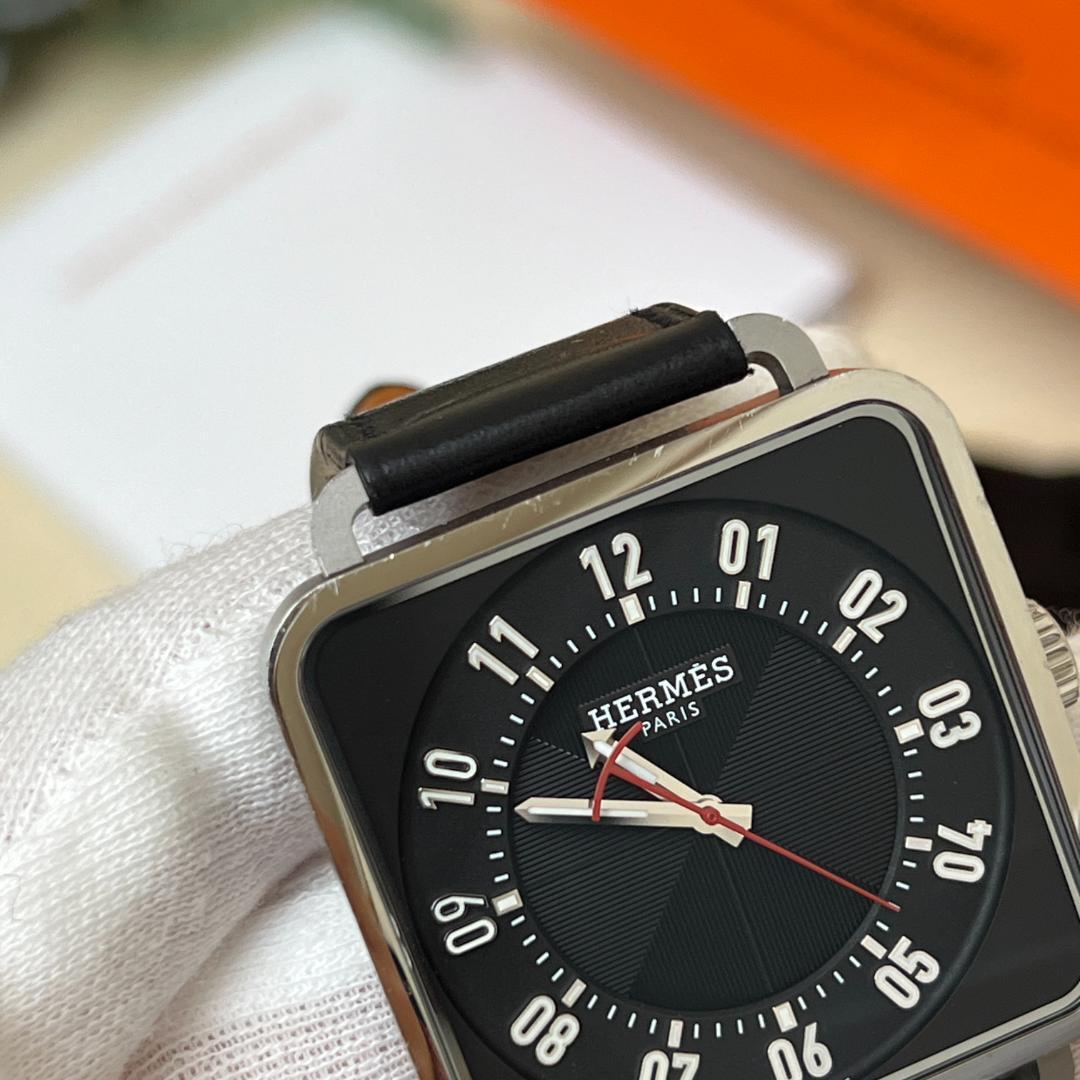 HERMES エルメス CarreH カレアッシュ ブラック 自動巻 腕時計 HERMES エルメス CarreH カレアッシュ ブラック 自動巻 腕時計