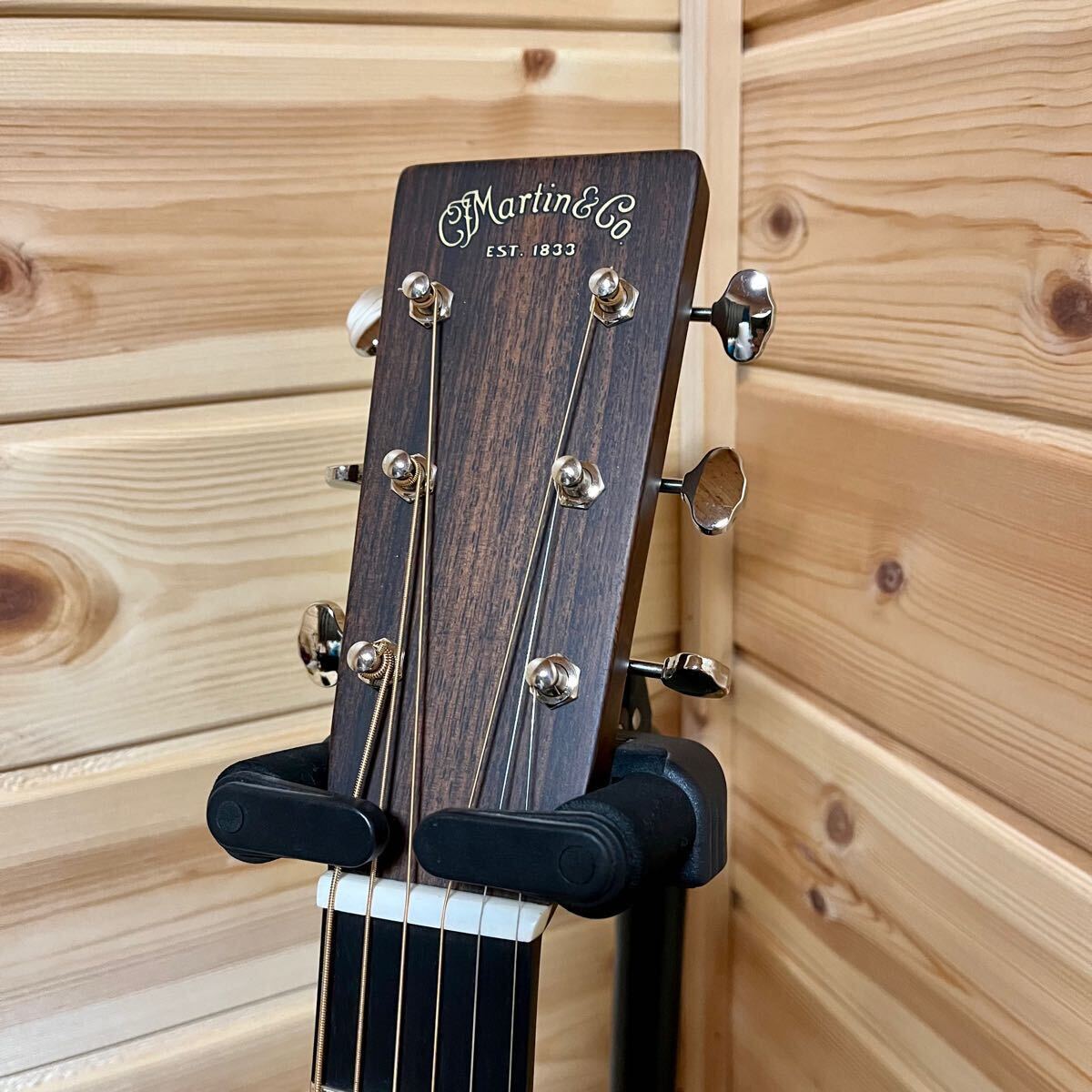 Yahoo!オークション - 新品同様 Martin OM-28E マーチン マーティン