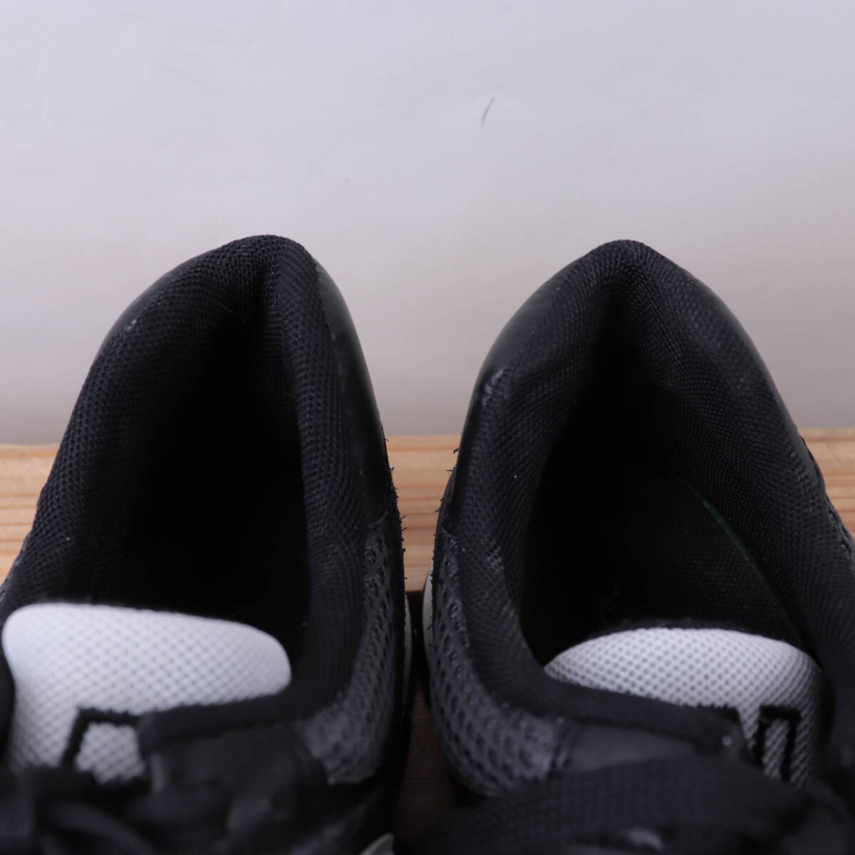 Yahoo!オークション - z7437【574】ニューバランス US8 26.0cm/黒 ブラ...