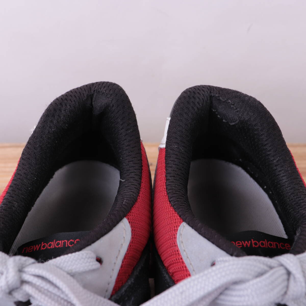 Yahoo!オークション - z7750【840】ニューバランス US8.5 26.5cm/黒 ブ...