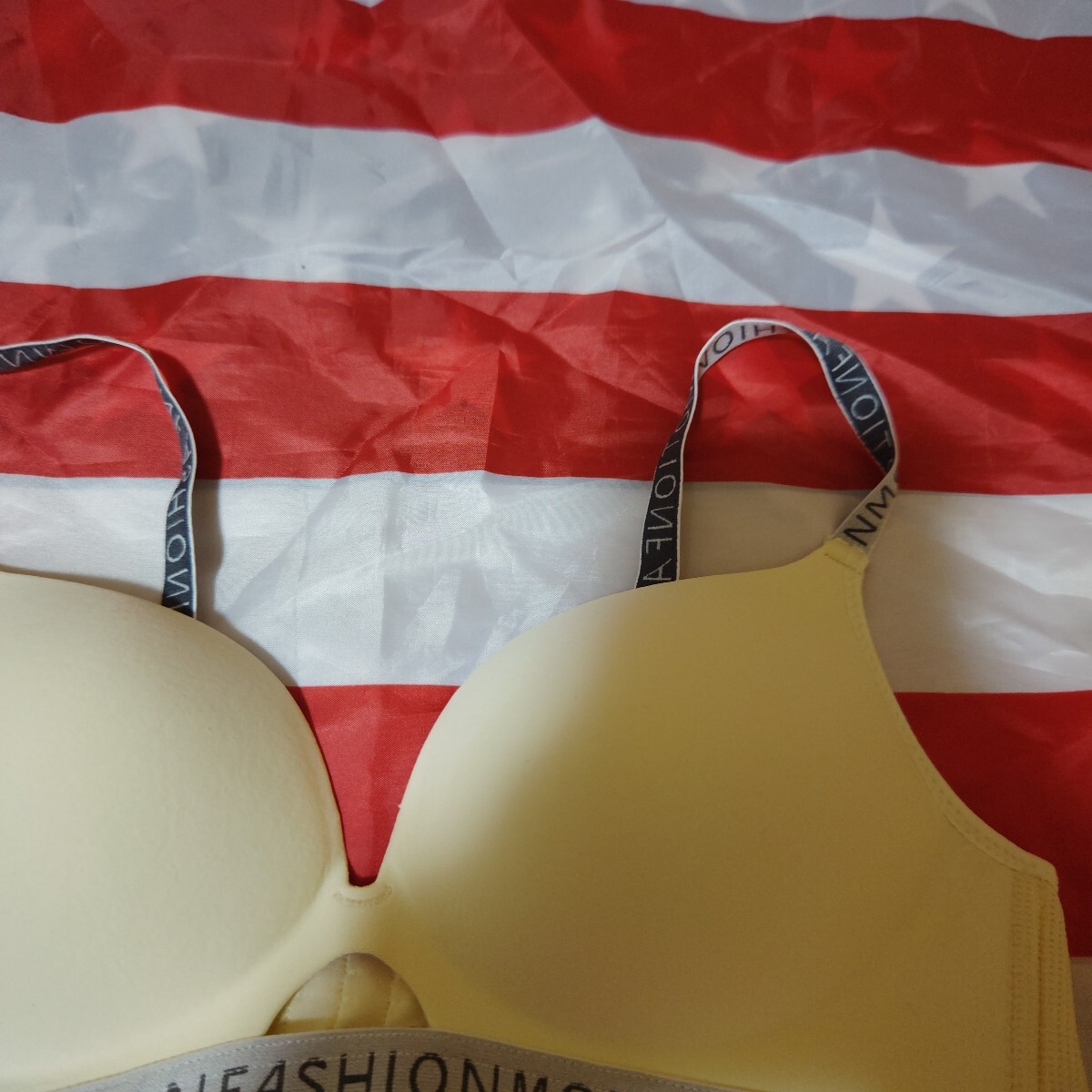 Yahoo!オークション - 値下げ交渉可 ブラジャー B80 クリーム 38