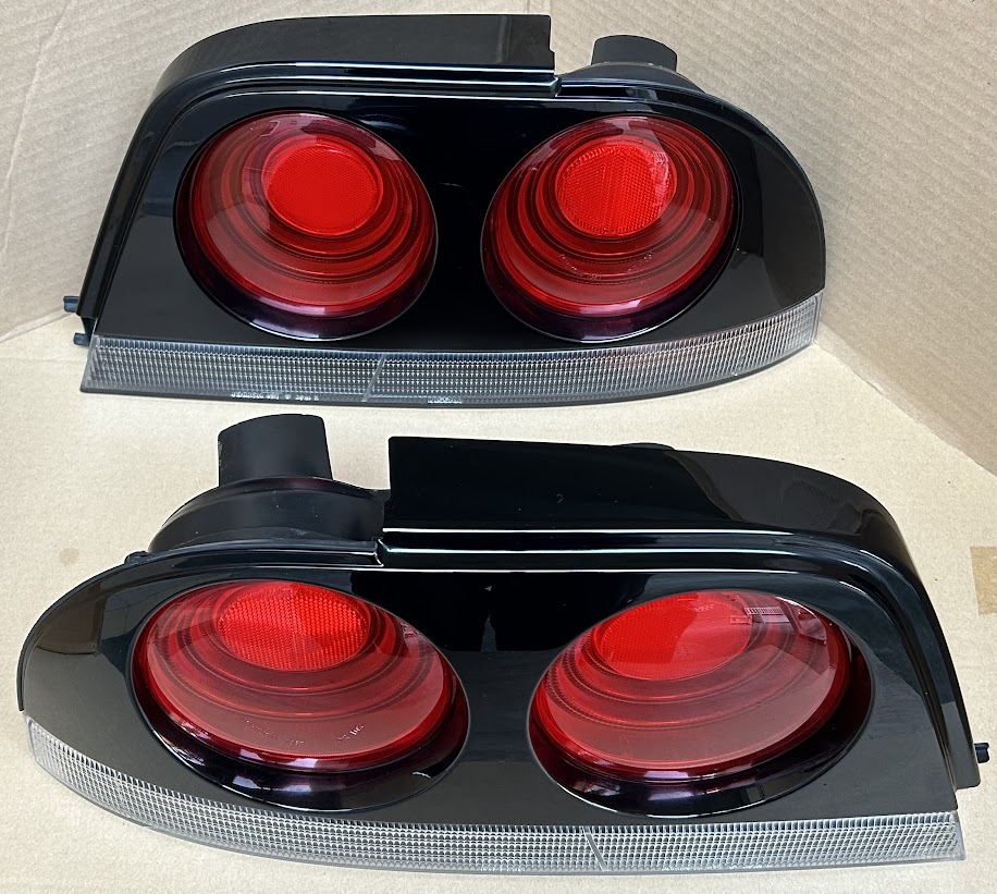 Yahoo!オークション - R33 Skyline 2DR 純正 ブレーキライト ブラック...