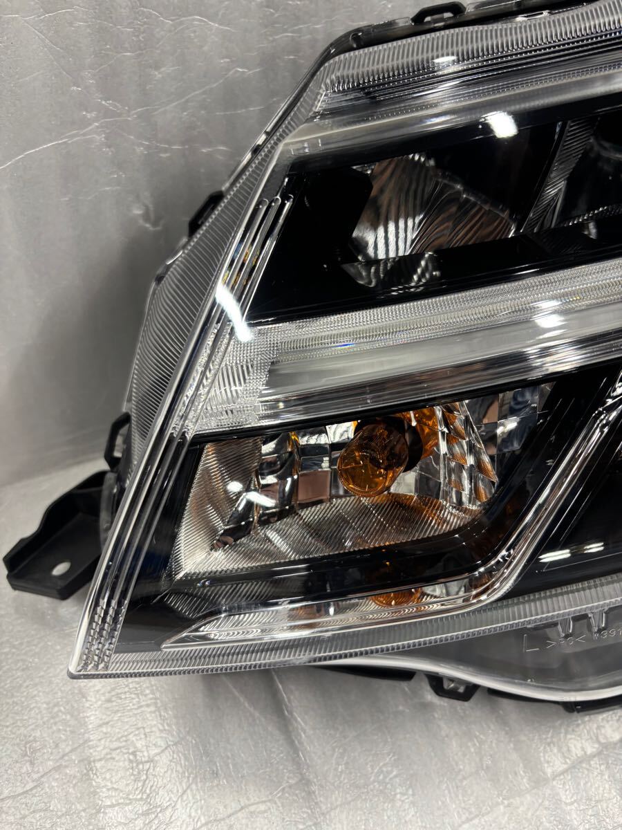 タンク 左ヘッドライト M900A STANLEY W3917 刻印:LN(ヘッドライト)｜売買されたオークション情報、yahooの商品情報をアーカイブ公開 - オークファン（aucfan.com）