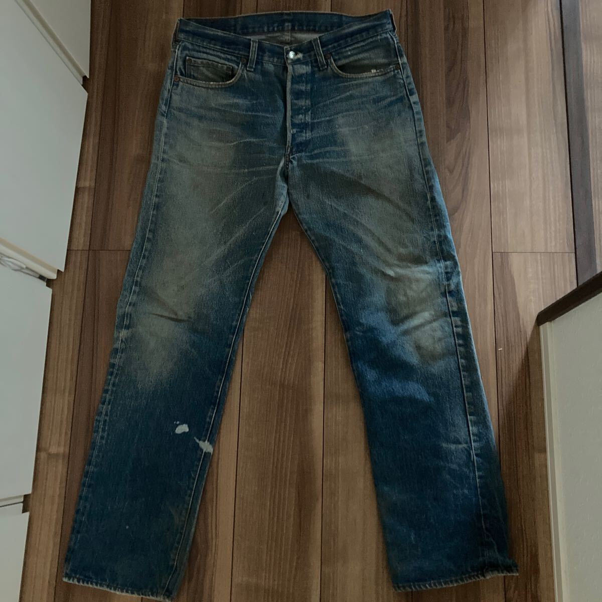 Yahoo!オークション - 超fade 80's Levi's 501赤耳 ヒゲハチノス Big s...