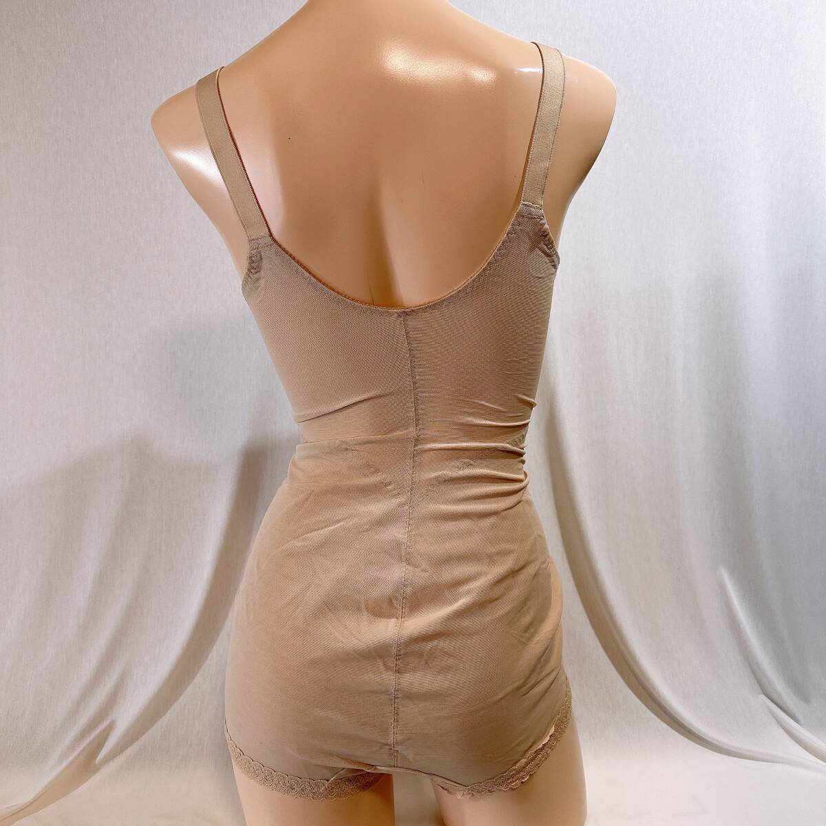 Yahoo!オークション - 61トリンプ 高級 ボディスーツ C85LL