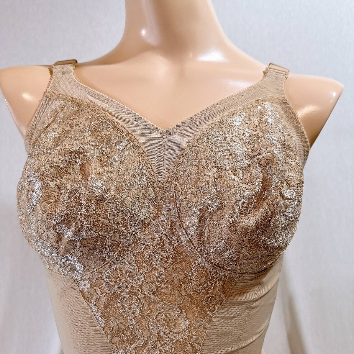 Yahoo!オークション - 61トリンプ 高級 ボディスーツ C85LL