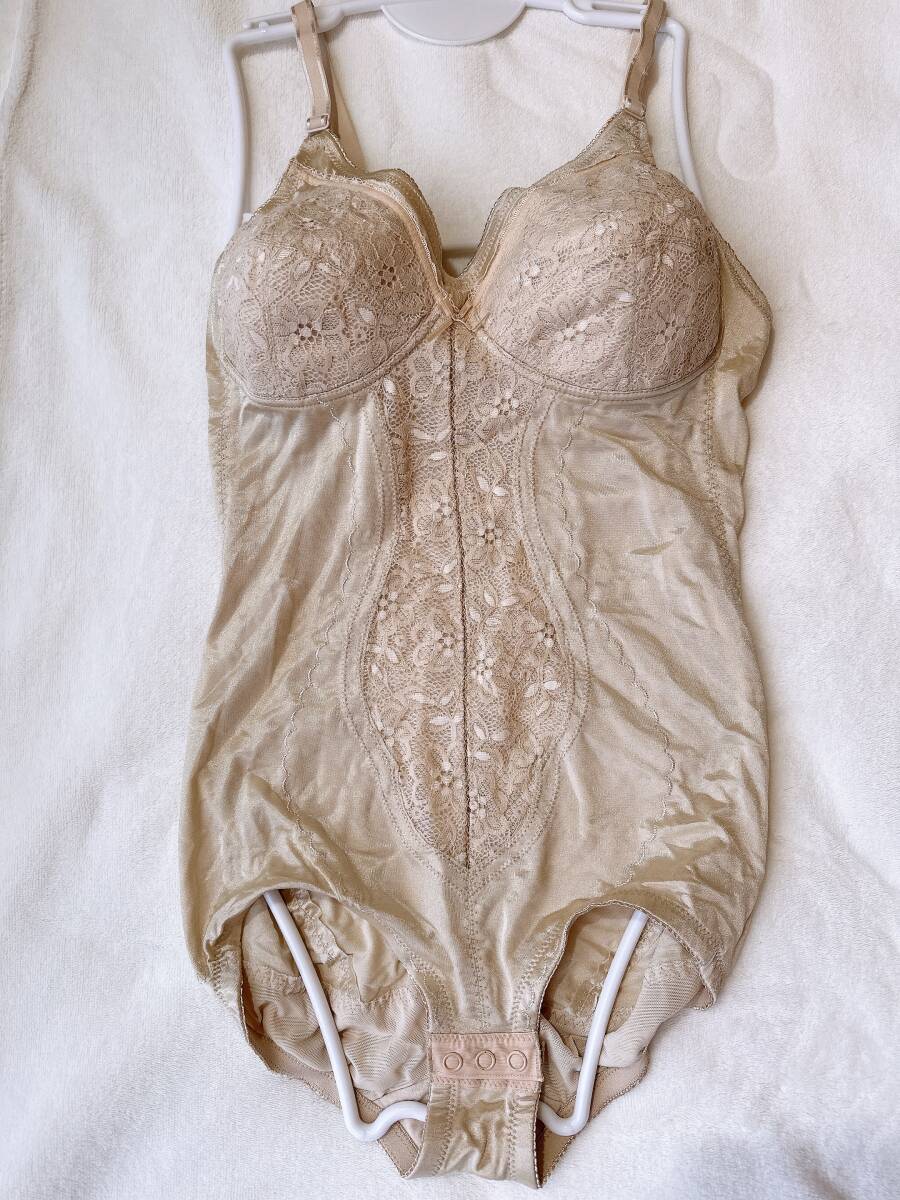 Yahoo!オークション - 137 高級 ボディスーツ C80L