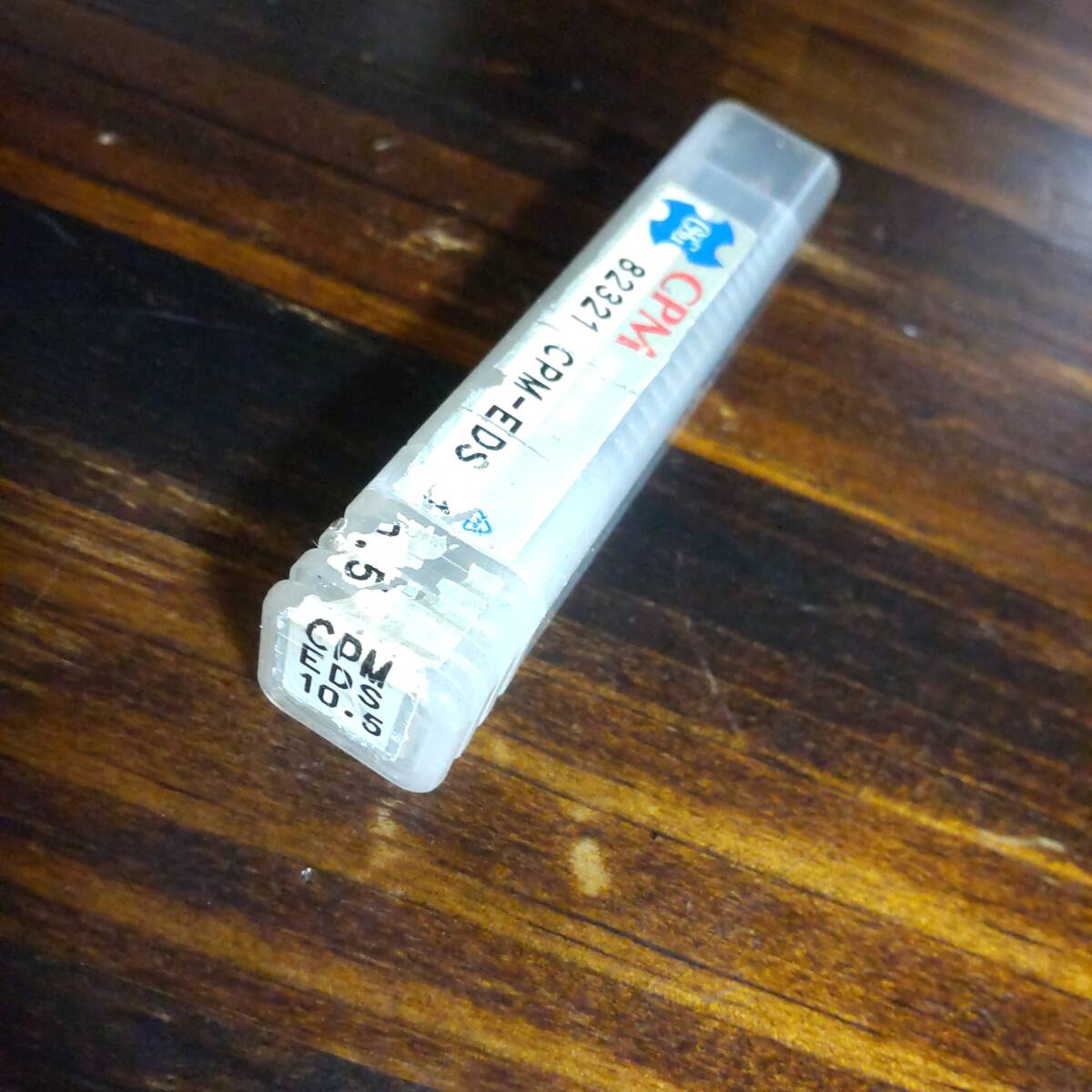 Yahoo!オークション - エンドミル OSG 2枚刃 Φ10.5 CPM 1本 未使用 E1...