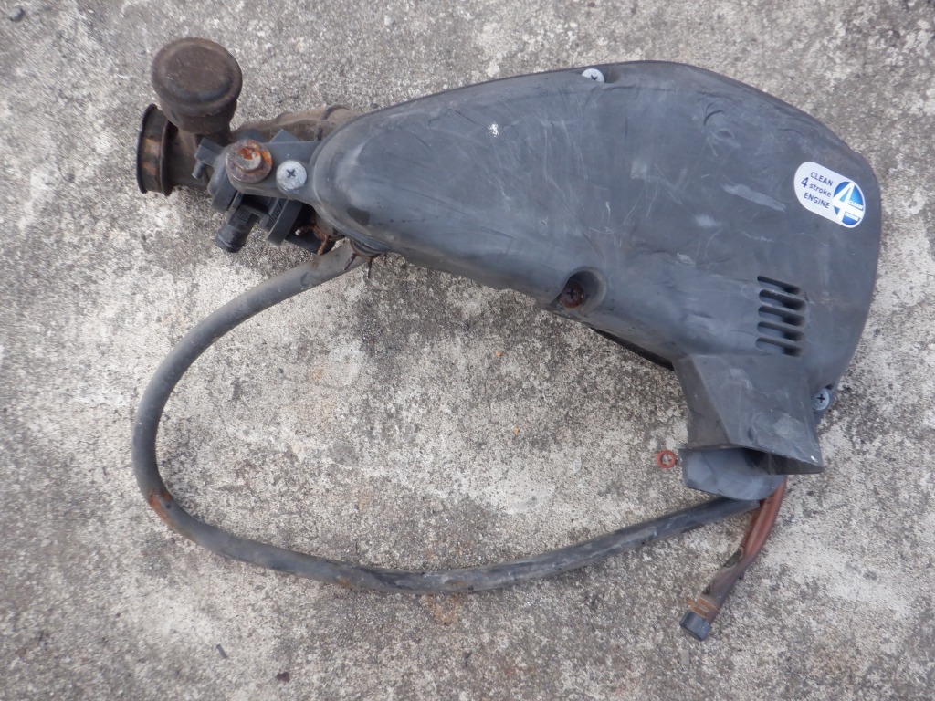 Yahoo!オークション - ズーマー AF58 純正エアクリーナー 取り付け部破...