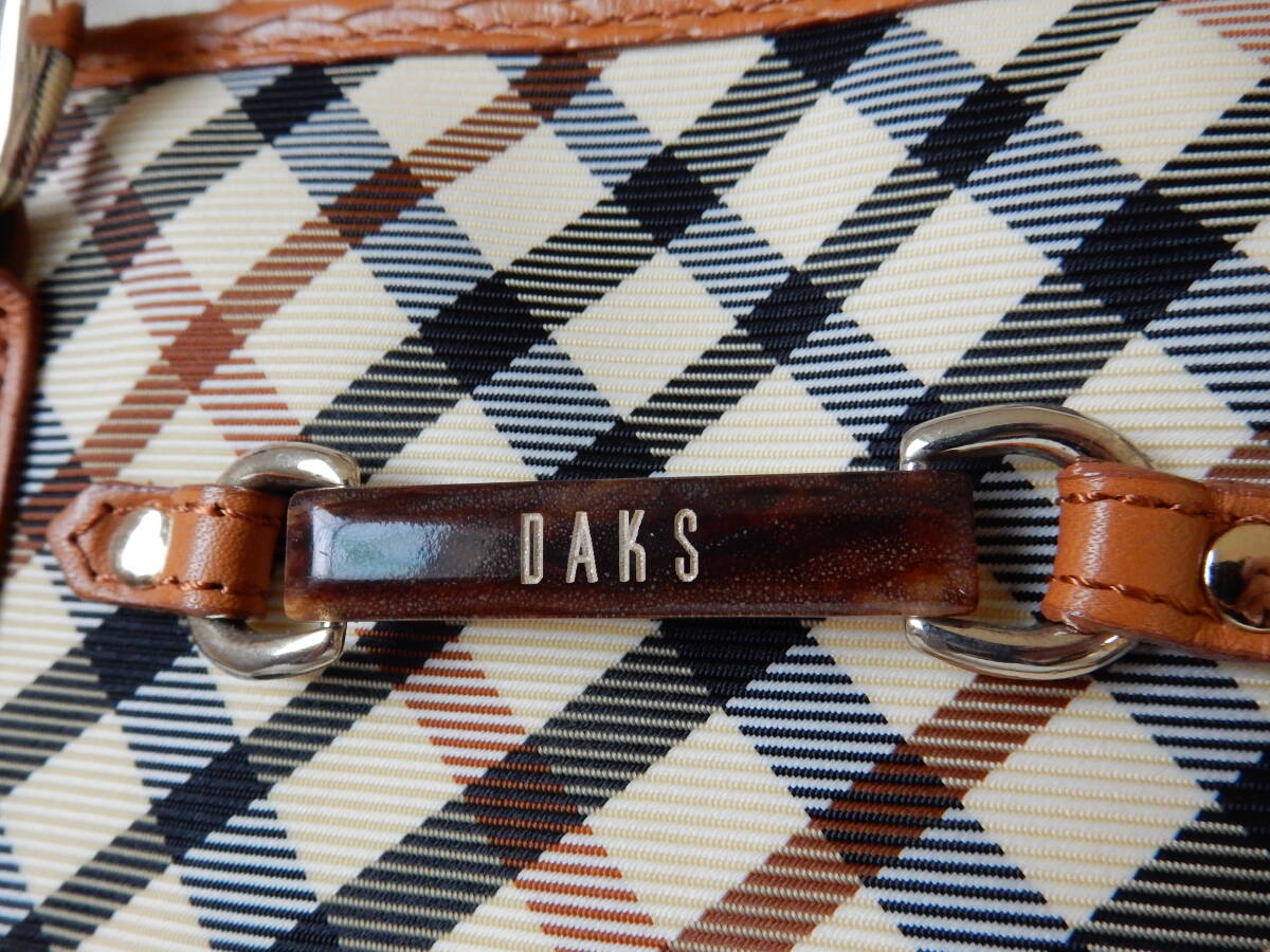 Yahoo!オークション - 日本製 DAKS(ダックス) A4対応 肩掛けOK トート...